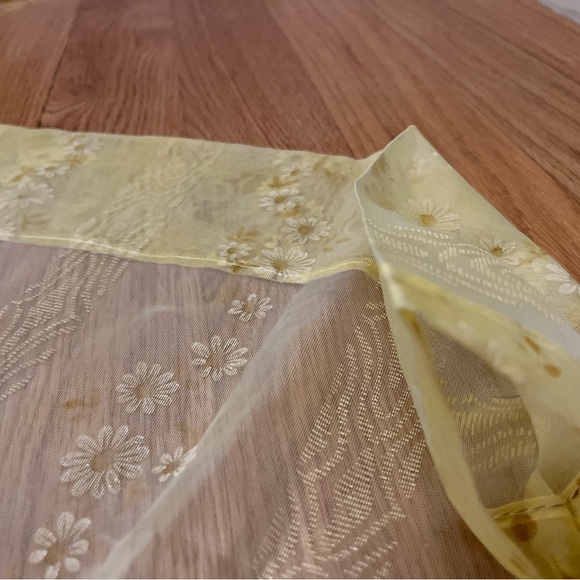 Accents | Vintage Pair Of Sheer Daisy Curtains | Poshmark
